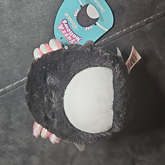 Squishmallows | Toys | 5 Jaelyn The Axolotl Fuzzamallow Squishmallows ...